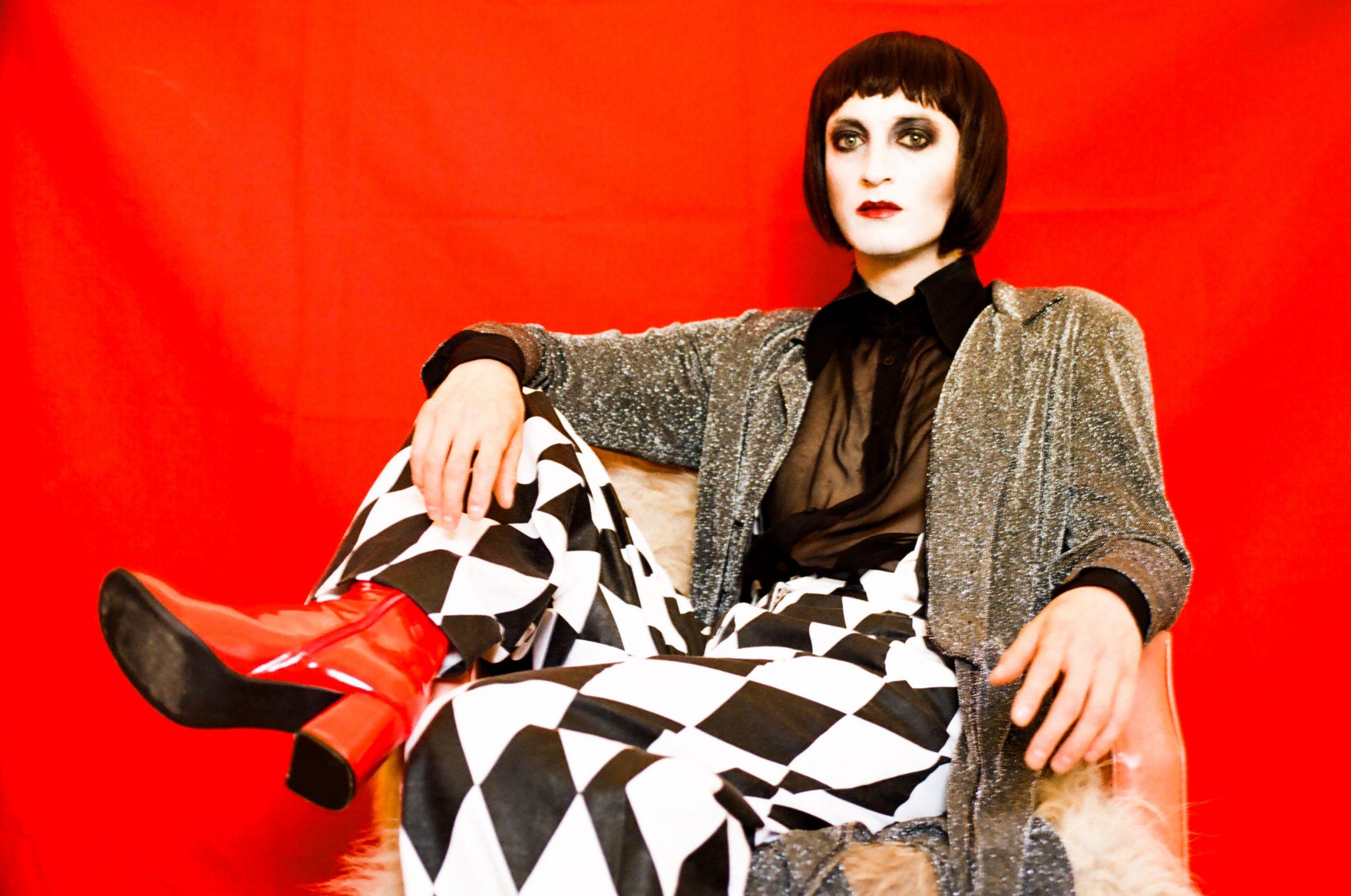 BIOGRAPHY - Art d'Ecco | Official Website